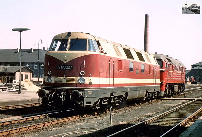 Lok V180 227